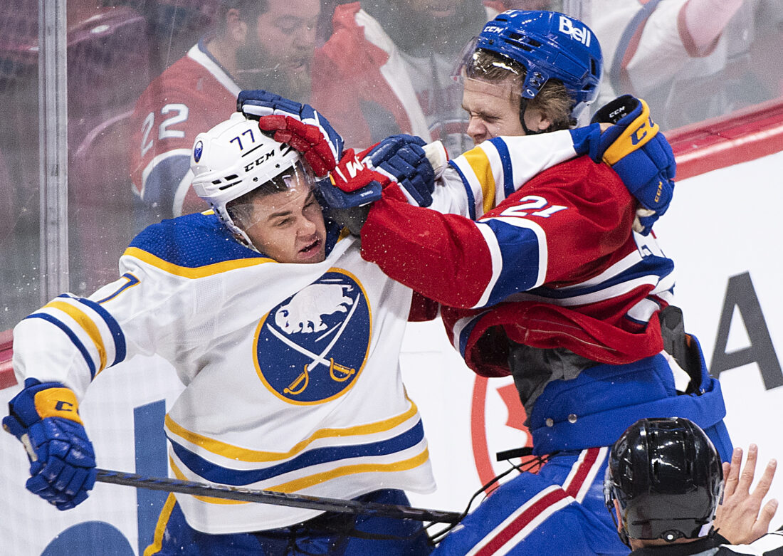 Sabres snap skid | News, Sports, Jobs - Observer Today